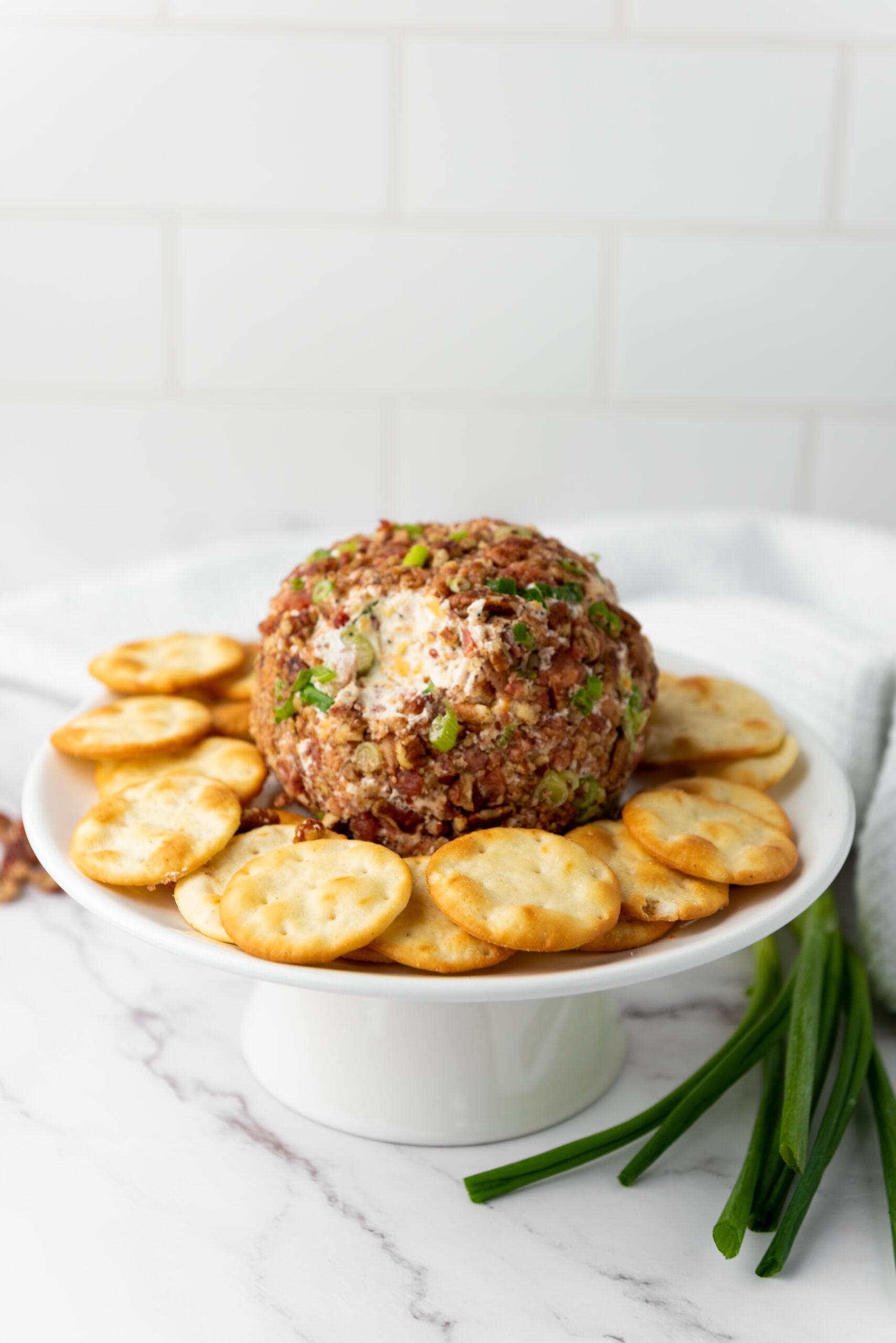25 Crowd-Pleasing Cheese Ball Recipes for Holidays & Parties - Lovely ...