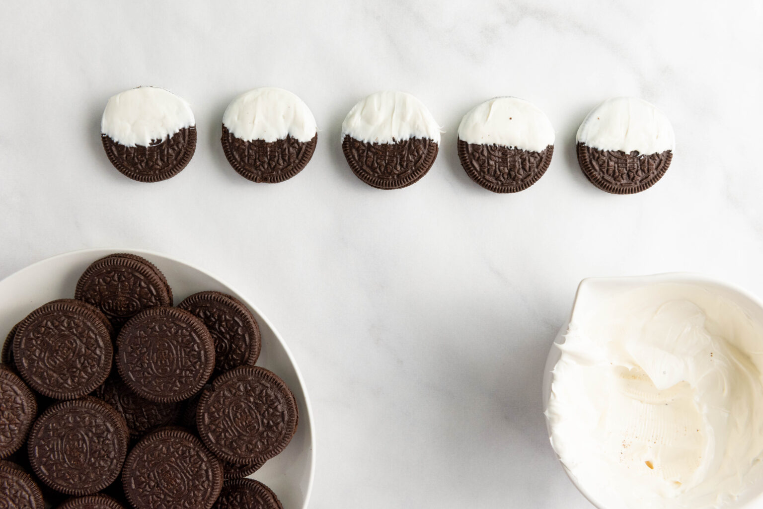 Valentine's Day Oreos: Sweets for your Sweetie - Tapas and Tidbits